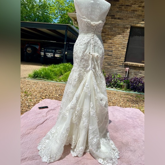 Alfred Angelo | Dresses | Alfred Angelo White Lace Wedding Dress ...